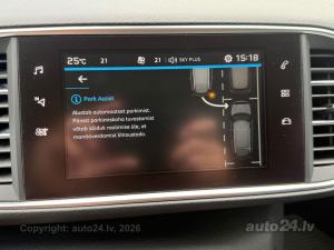 White Peugeot 308 2018 in Parnu, with an engine capacity of 1.60 L and mileage of 156 thousand km for 8900 €, photo 21 on AUTOMOTO.COM.LV