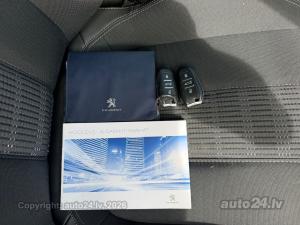 White Peugeot 308 2018 in Parnu, with an engine capacity of 1.60 L and mileage of 156 thousand km for 8900 €, photo 26 on AUTOMOTO.COM.LV