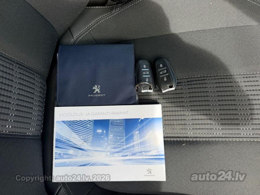 White Peugeot 308 2018 in Parnu, with an engine capacity of 1.60 L and mileage of 156 thousand km for 8900 €, photo 26 on AUTOMOTO.COM.LV