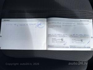 White Peugeot 308 2018 in Parnu, with an engine capacity of 1.60 L and mileage of 156 thousand km for 8900 €, photo 27 on AUTOMOTO.COM.LV
