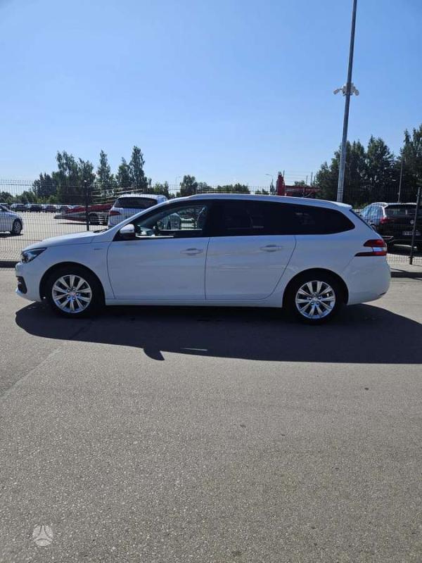 Balts Peugeot 308 2018 Tauragė, ar dzinēja tilpumu 1.20 L un nobraukumu 139 tūkst. km par 4600 €, foto 7 vietnē AUTOMOTO.COM.LV