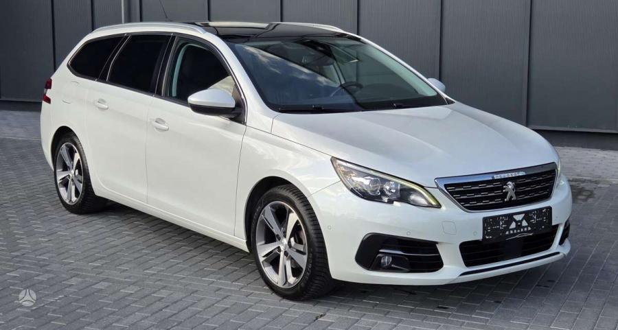 Balts Peugeot 308 2018 Šauļi, ar dzinēja tilpumu 1.20 L un nobraukumu 222 tūkst. km par 5750 €, foto 1 vietnē AUTOMOTO.COM.LV