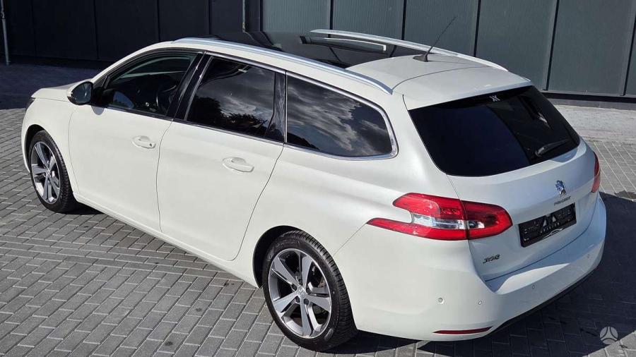 Balts Peugeot 308 2018 Šauļi, ar dzinēja tilpumu 1.20 L un nobraukumu 222 tūkst. km par 5750 €, foto 3 vietnē AUTOMOTO.COM.LV