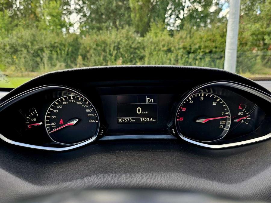 White Peugeot 308 2018 in Taurage, with an engine capacity of 1.56 L and mileage of 188 thousand km for 6400 €, photo 20 on AUTOMOTO.COM.LV