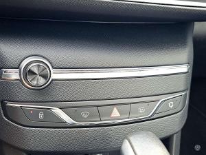 White Peugeot 308 2018 in Taurage, with an engine capacity of 1.56 L and mileage of 188 thousand km for 6400 €, photo 32 on AUTOMOTO.COM.LV