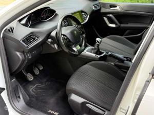 White Peugeot 308 2018 in Taurage, with an engine capacity of 1.50 L and mileage of 270 thousand km for 4500 €, photo 14 on AUTOMOTO.COM.LV