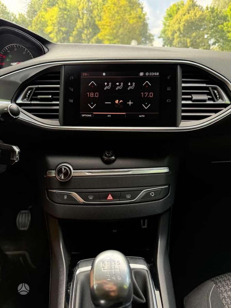 White Peugeot 308 2018 in Taurage, with an engine capacity of 1.50 L and mileage of 270 thousand km for 4500 €, photo 15 on AUTOMOTO.COM.LV