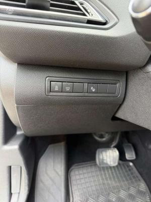 Balts Peugeot 308 2018 Viļņa, ar dzinēja tilpumu 2.00 L un nobraukumu 260 tūkst. km par 5450 €, foto 8 vietnē AUTOMOTO.COM.LV