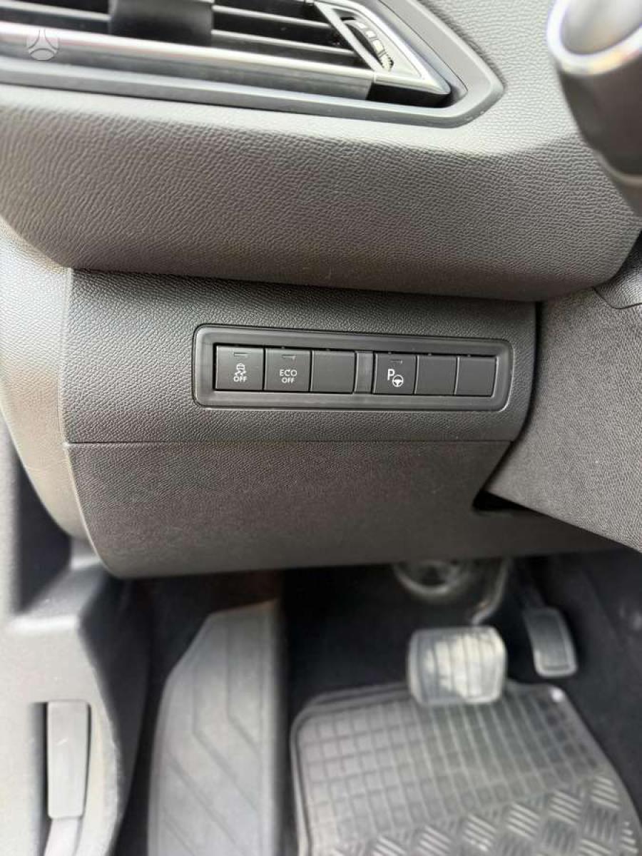 Balts Peugeot 308 2018 Viļņa, ar dzinēja tilpumu 2.00 L un nobraukumu 260 tūkst. km par 5450 €, foto 8 vietnē AUTOMOTO.COM.LV