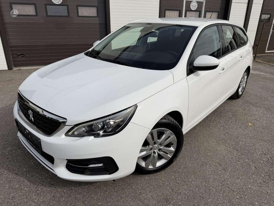 White Peugeot 308 2018 in Utena, with an engine capacity of 1.20 L and mileage of 171 thousand km for 5000 €, photo 1 on AUTOMOTO.COM.LV