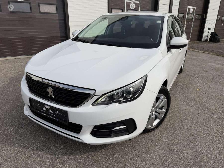 White Peugeot 308 2018 in Utena, with an engine capacity of 1.20 L and mileage of 171 thousand km for 5000 €, photo 4 on AUTOMOTO.COM.LV