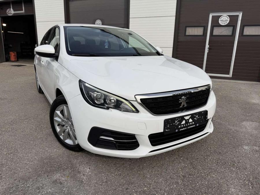 White Peugeot 308 2018 in Utena, with an engine capacity of 1.20 L and mileage of 171 thousand km for 5000 €, photo 5 on AUTOMOTO.COM.LV