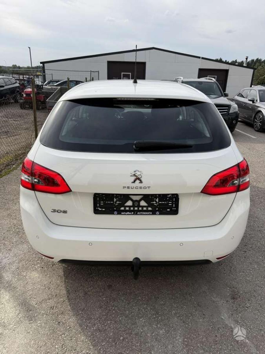 White Peugeot 308 2018 in Utena, with an engine capacity of 1.20 L and mileage of 171 thousand km for 5000 €, photo 11 on AUTOMOTO.COM.LV