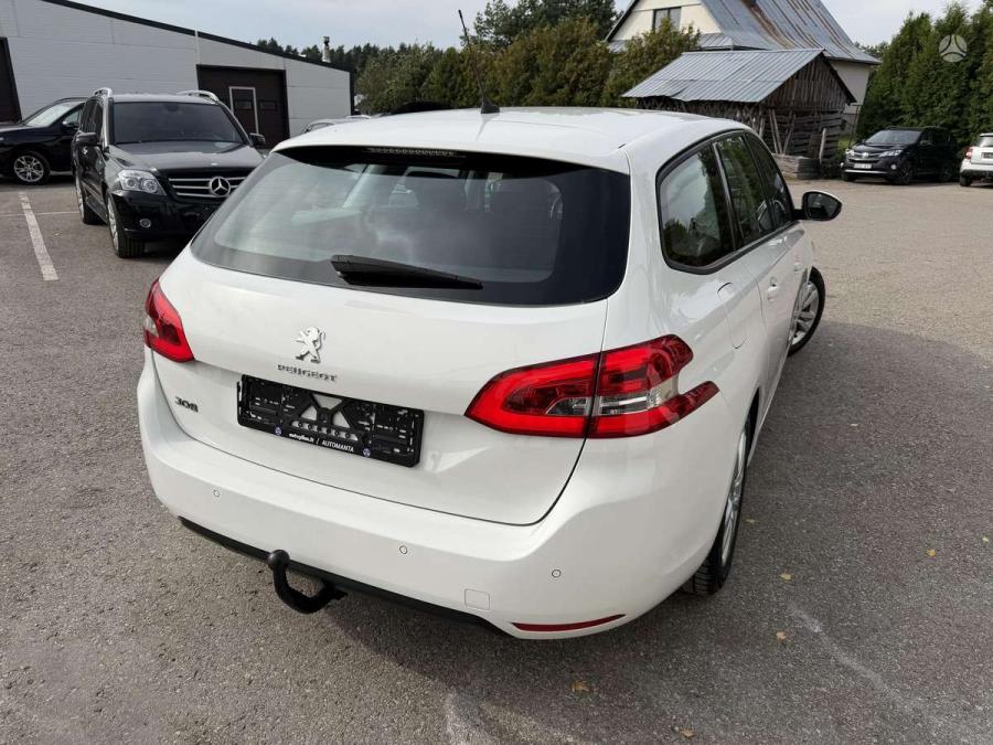 White Peugeot 308 2018 in Utena, with an engine capacity of 1.20 L and mileage of 171 thousand km for 5000 €, photo 15 on AUTOMOTO.COM.LV