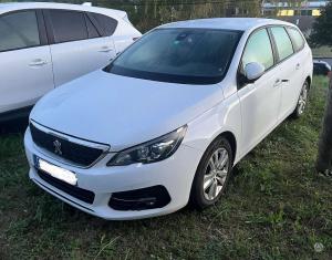 White Peugeot 308 2018 in Taurage, with an engine capacity of 1.50 L and mileage of 219 thousand km for 3400 €, photo 3 on AUTOMOTO.COM.LV