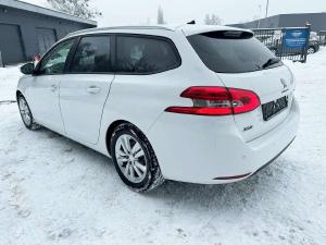 White Peugeot 308 2019 in Kaunas, with an engine capacity of 1.20 L and mileage of 173 thousand km for 6900 €, photo 4 on AUTOMOTO.COM.LV