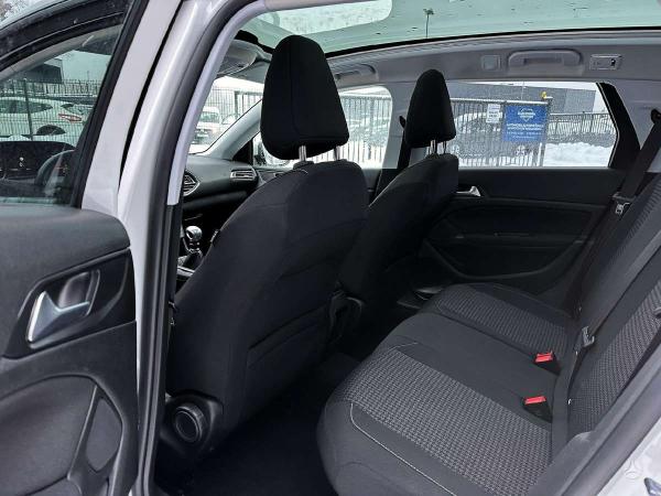 Balts Peugeot 308 2019 Kauņa, ar dzinēja tilpumu 1.20 L un nobraukumu 173 tūkst. km par 6900 €, foto 11 vietnē AUTOMOTO.COM.LV