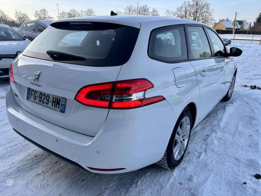 White Peugeot 308 2019 in Taurage, with an engine capacity of 1.50 L and mileage of 250 thousand km for 5900 €, photo 23 on AUTOMOTO.COM.LV