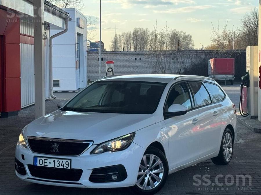 Белый Пежо 308 2019 в Рига, объемом двигателя 1.50 л и пробегом 0 тыс. км за 6999 €, фото 1 на AUTOMOTO.COM.LV