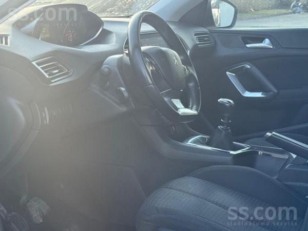 Balts Peugeot 308 2019 Rīga, ar dzinēja tilpumu 1.50 L un nobraukumu 0 tūkst. km par 6999 €, foto 8 vietnē AUTOMOTO.COM.LV