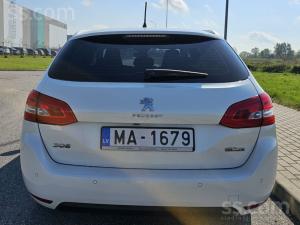 White Peugeot 308 2019 in Riga, with an engine capacity of 1.20 L and mileage of 143 thousand km for 7500 €, photo 7 on AUTOMOTO.COM.LV