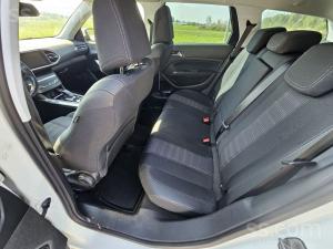 White Peugeot 308 2019 in Riga, with an engine capacity of 1.20 L and mileage of 143 thousand km for 7500 €, photo 13 on AUTOMOTO.COM.LV
