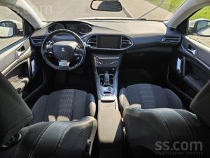 White Peugeot 308 2019 in Riga, with an engine capacity of 1.20 L and mileage of 143 thousand km for 7500 €, photo 14 on AUTOMOTO.COM.LV