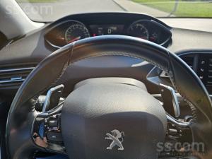 White Peugeot 308 2019 in Riga, with an engine capacity of 1.20 L and mileage of 143 thousand km for 7500 €, photo 15 on AUTOMOTO.COM.LV