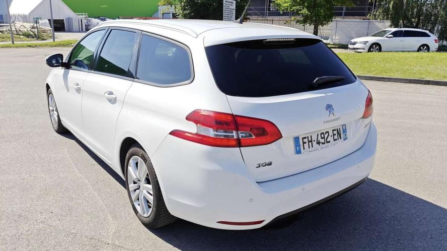 White Peugeot 308 2019 in Kaunas, with an engine capacity of 1.50 L and mileage of 266 thousand km for 5350 €, photo 4 on AUTOMOTO.COM.LV