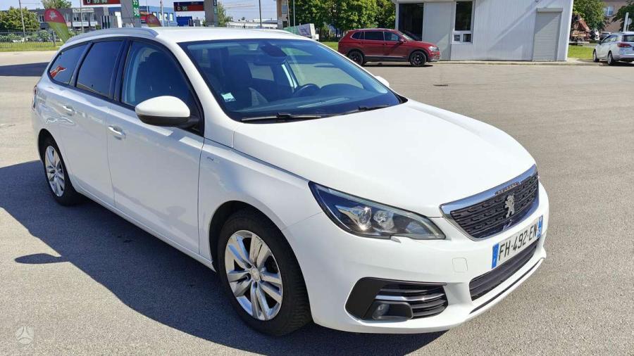 White Peugeot 308 2019 in Kaunas, with an engine capacity of 1.50 L and mileage of 266 thousand km for 5350 €, photo 8 on AUTOMOTO.COM.LV