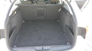 White Peugeot 308 2019 in Kaunas, with an engine capacity of 1.50 L and mileage of 266 thousand km for 5350 €, photo 12 on AUTOMOTO.COM.LV