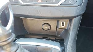 White Peugeot 308 2019 in Kaunas, with an engine capacity of 1.50 L and mileage of 266 thousand km for 5350 €, photo 17 on AUTOMOTO.COM.LV