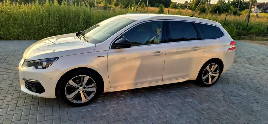 White Peugeot 308 2019 in Taurage, with an engine capacity of 1.50 L and mileage of 170 thousand km for 8250 €, photo 5 on AUTOMOTO.COM.LV