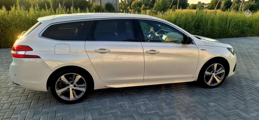 White Peugeot 308 2019 in Taurage, with an engine capacity of 1.50 L and mileage of 170 thousand km for 8250 €, photo 21 on AUTOMOTO.COM.LV