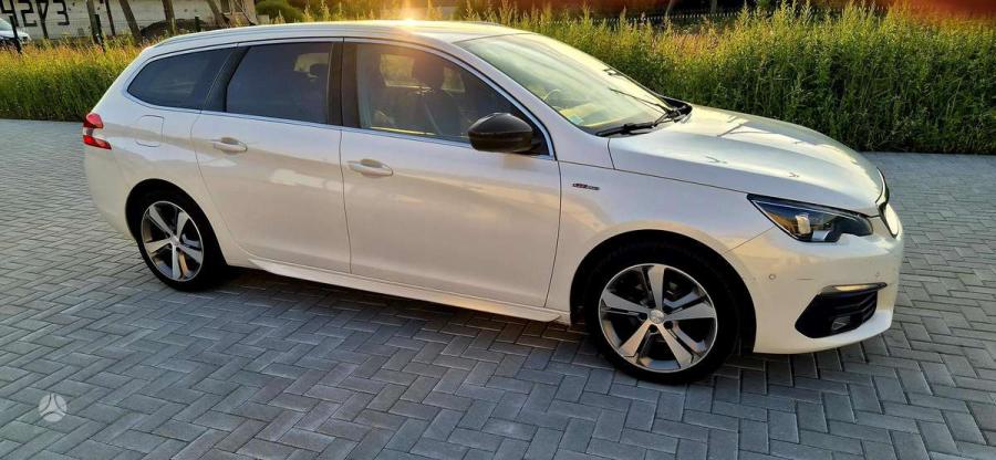 White Peugeot 308 2019 in Taurage, with an engine capacity of 1.50 L and mileage of 170 thousand km for 8250 €, photo 22 on AUTOMOTO.COM.LV