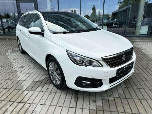 White Peugeot 308 2019 in Kaunas, with an engine capacity of 1.50 L and mileage of 214 thousand km for 7200 €, photo 3 on AUTOMOTO.COM.LV