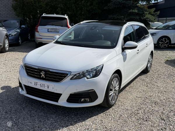 White Peugeot 308 2019 in Kaunas, with an engine capacity of 1.50 L and mileage of 220 thousand km for 6900 €, photo 3 on AUTOMOTO.COM.LV