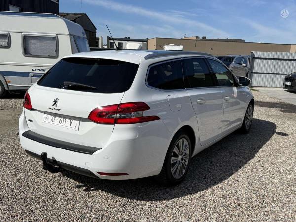 White Peugeot 308 2019 in Kaunas, with an engine capacity of 1.50 L and mileage of 220 thousand km for 6900 €, photo 5 on AUTOMOTO.COM.LV