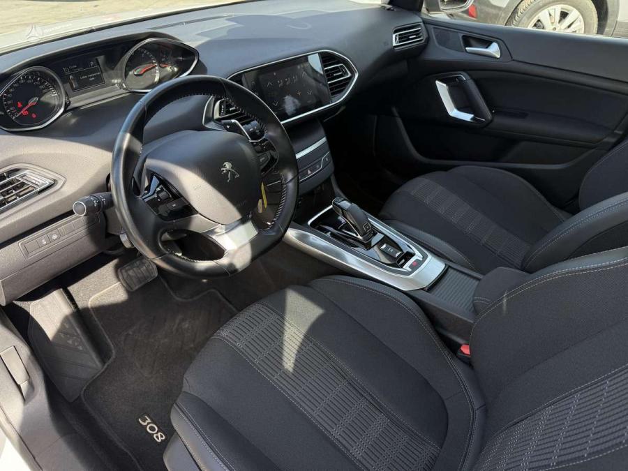 White Peugeot 308 2019 in Kaunas, with an engine capacity of 1.50 L and mileage of 220 thousand km for 6900 €, photo 10 on AUTOMOTO.COM.LV