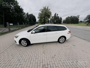 Белый Пежо 308 2019 в Рига, объемом двигателя 1.50 л и пробегом 204 тыс. км за 5500 €, фото  на AUTOMOTO.COM.LV