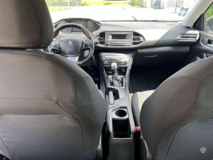 White Peugeot 308 2019 in Kaunas, with an engine capacity of 1.50 L and mileage of 191 thousand km for 4750 €, photo 12 on AUTOMOTO.COM.LV