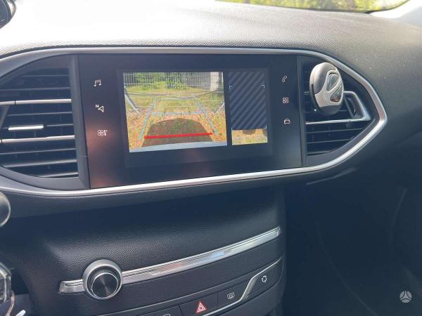 Balts Peugeot 308 2019 Tauragė, ar dzinēja tilpumu 1.50 L un nobraukumu 156 tūkst. km par 6400 €, foto 5 vietnē AUTOMOTO.COM.LV