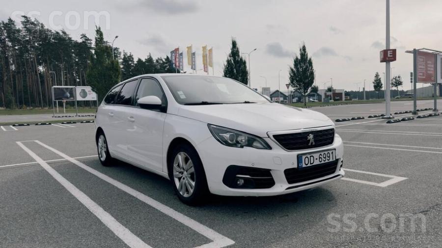 Balts Peugeot 308 2019 Rīga, ar dzinēja tilpumu 1.50 L un nobraukumu 205 tūkst. km par 5400 €, foto 4 vietnē AUTOMOTO.COM.LV