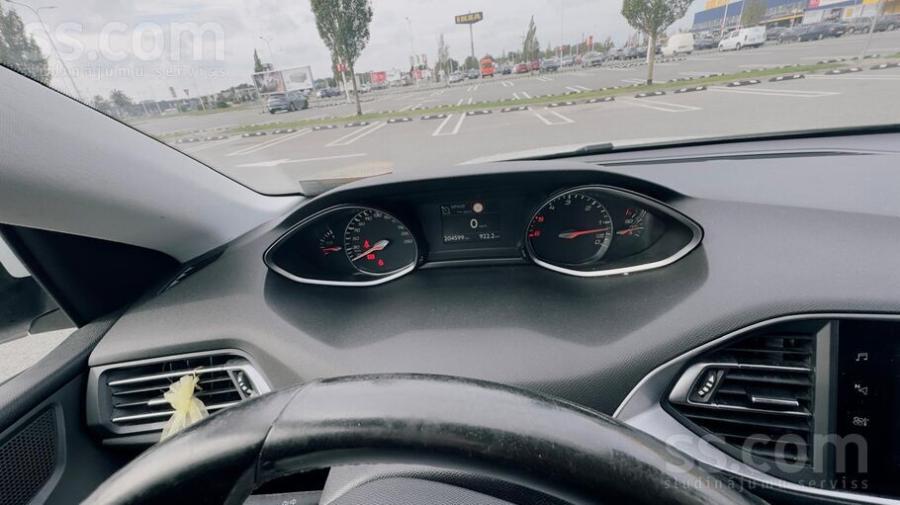 Balts Peugeot 308 2019 Rīga, ar dzinēja tilpumu 1.50 L un nobraukumu 205 tūkst. km par 5400 €, foto 7 vietnē AUTOMOTO.COM.LV