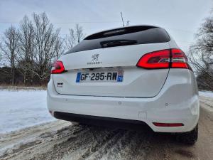 Balts Peugeot 308 2020 Šauļi, ar dzinēja tilpumu 1.50 L un nobraukumu 317 tūkst. km par 6599 €, foto 23 vietnē AUTOMOTO.COM.LV