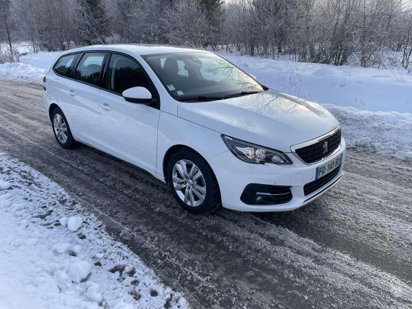 White Peugeot 308 2020 in Taurage, with an engine capacity of 1.50 L and mileage of 235 thousand km for 5200 €, photo 1 on AUTOMOTO.COM.LV