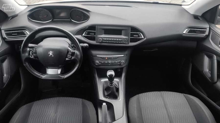 White Peugeot 308 2020 in Taurage, with an engine capacity of 1.50 L and mileage of 340 thousand km for 5599 €, photo 6 on AUTOMOTO.COM.LV