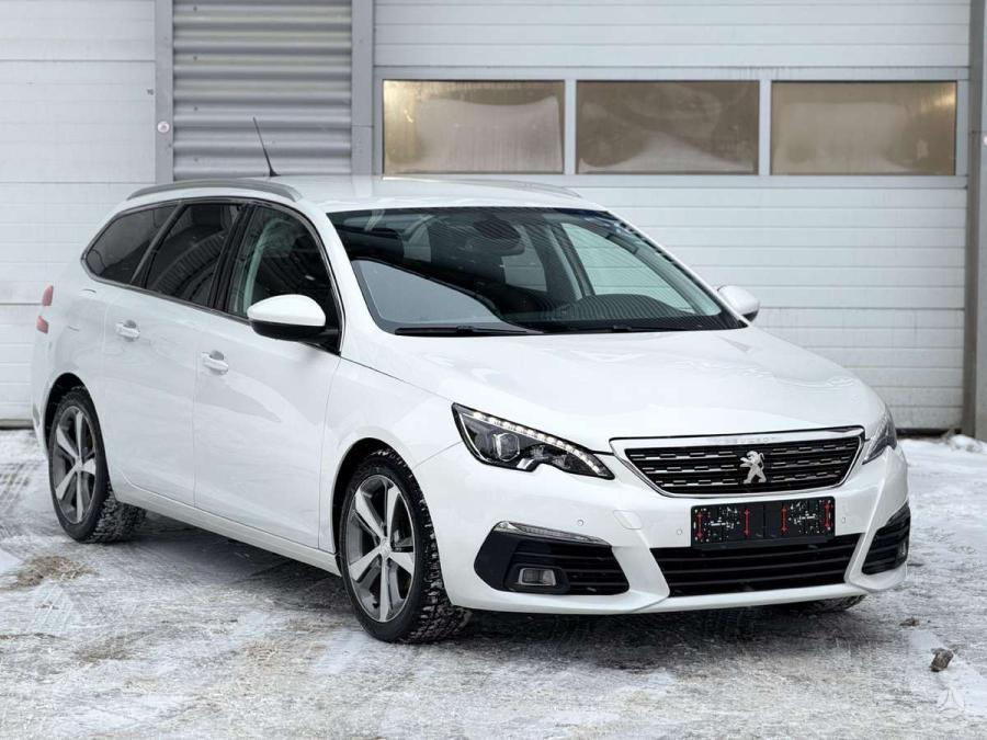 Balts Peugeot 308 2020 Kauņa, ar dzinēja tilpumu 1.50 L un nobraukumu 238 tūkst. km par 7400 €, foto 1 vietnē AUTOMOTO.COM.LV
