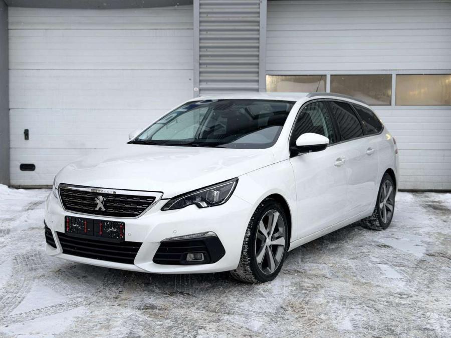 Balts Peugeot 308 2020 Kauņa, ar dzinēja tilpumu 1.50 L un nobraukumu 238 tūkst. km par 7400 €, foto 3 vietnē AUTOMOTO.COM.LV