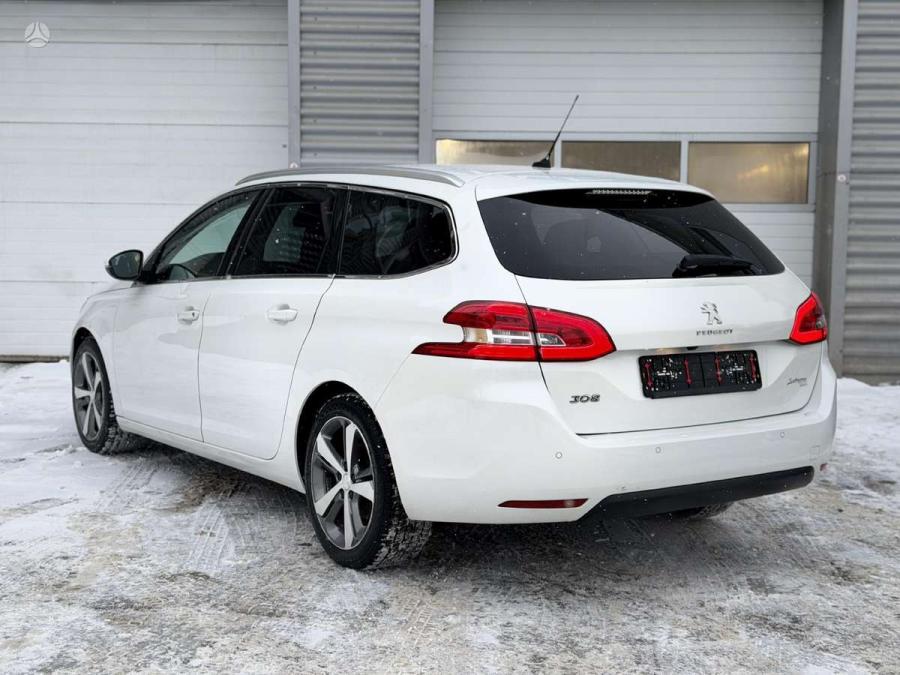 Balts Peugeot 308 2020 Kauņa, ar dzinēja tilpumu 1.50 L un nobraukumu 238 tūkst. km par 7400 €, foto 4 vietnē AUTOMOTO.COM.LV